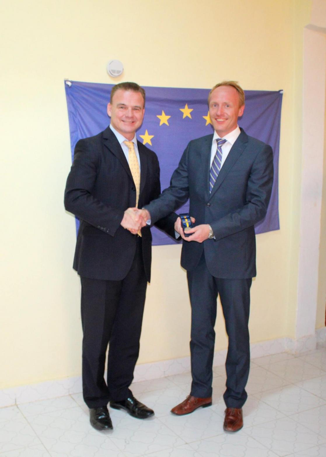 EU External Action Service CivOpsCdr awards EUCAP Somalia staff with Service Medal | EEAS Website