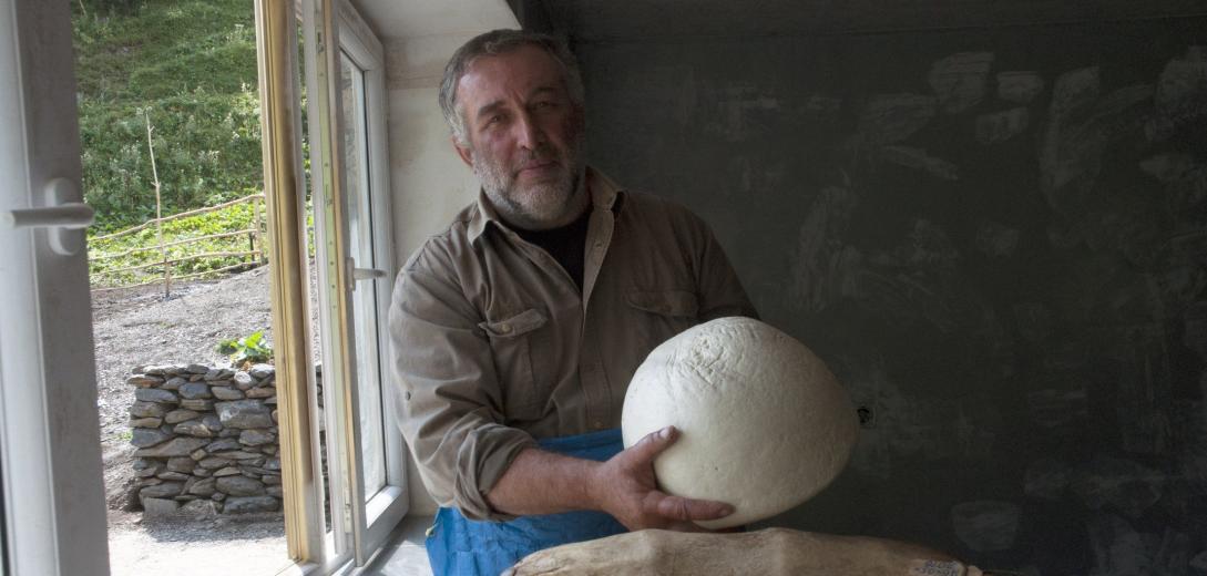 EU Support brings Tradition of Guda Cheese to Life in Tusheti | EEAS